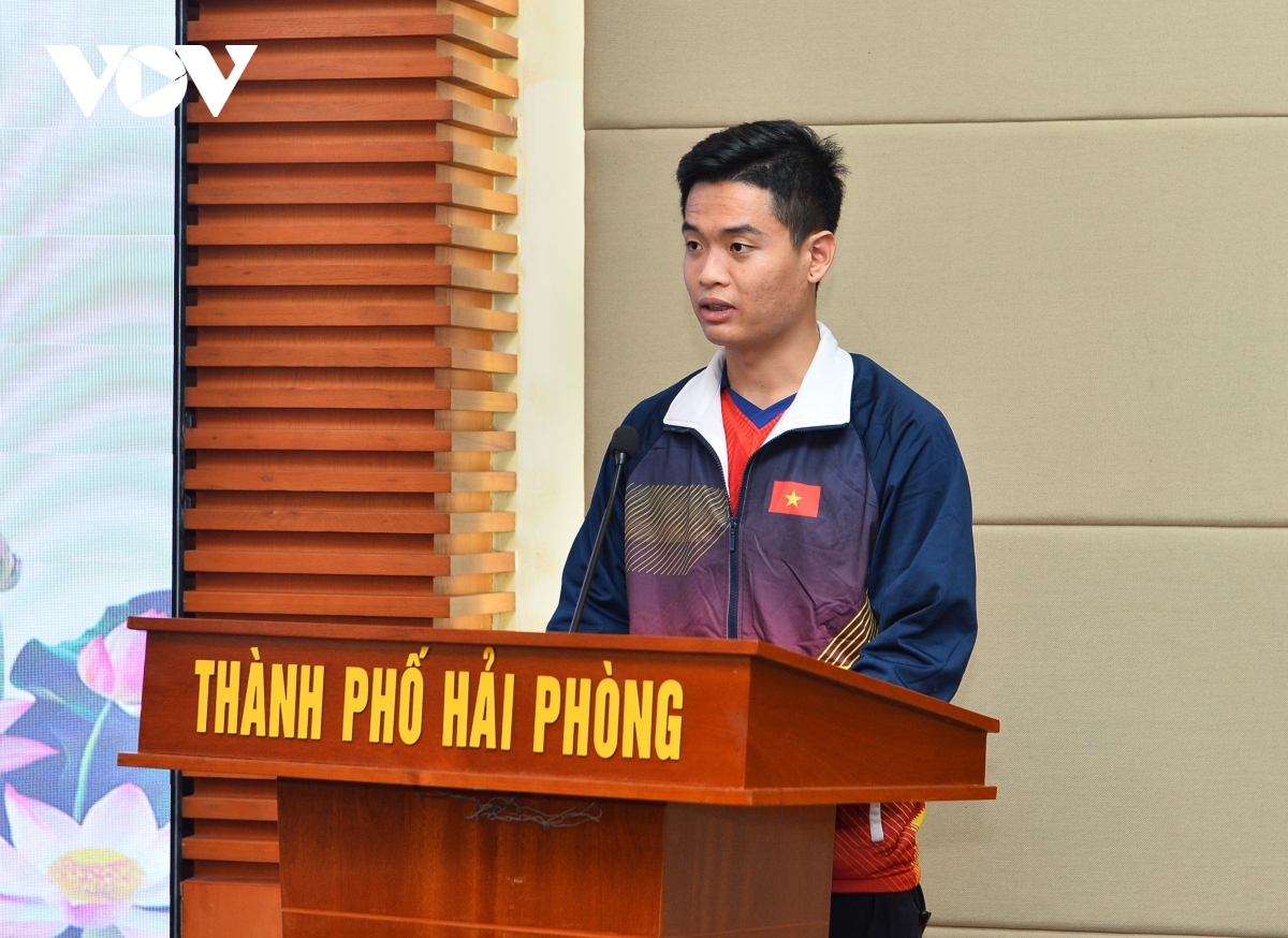 Giành HCV ASIAD 19, xạ thủ Phạm Quang Huy và HLV được thưởng gần 340 triệu đồng